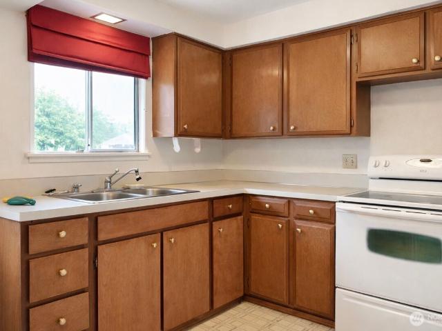 1519 Kirkland Ave NE, Unit 1521, Renton, WA 98056 | MLS #2486