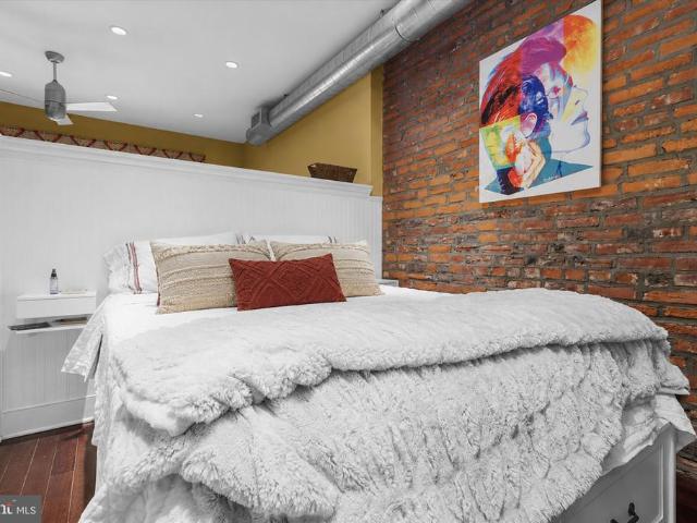 1519 Pine Street # 4