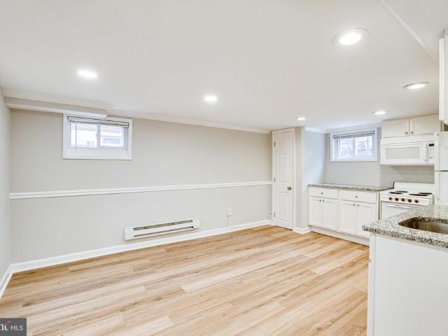 1519 Stafford Street N # 3