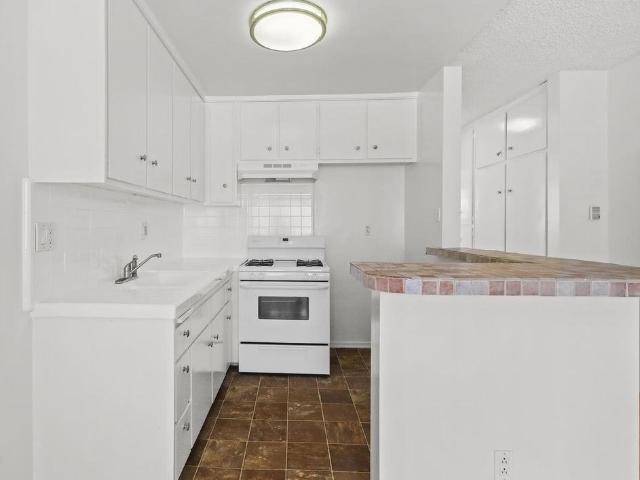 1519 Stoner Avenue, Studio Apartment for Rent at 1519 Stoner Ave, Los Angeles, CA 90025 West Los Angeles