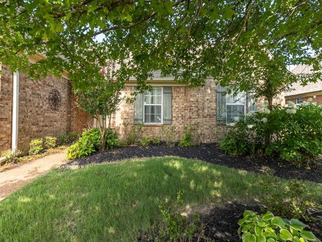 1519 sutton meadow ln
