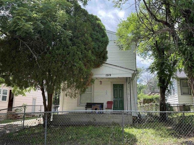 1519 SW Washburn Ave, Topeka, KS 66604