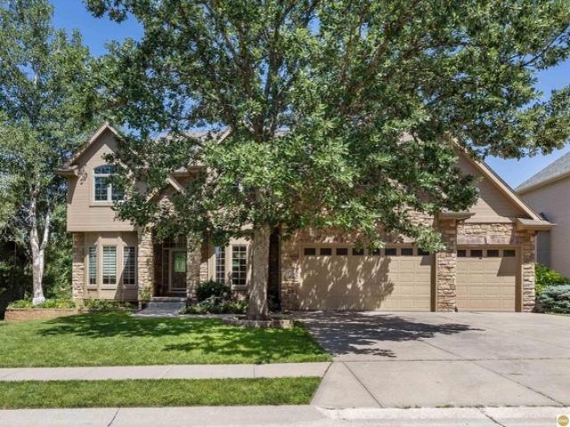 1519 S 192nd Avenue Cir, Omaha, NE 68130