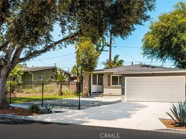 1519 S Towner St, Santa Ana, CA 92707