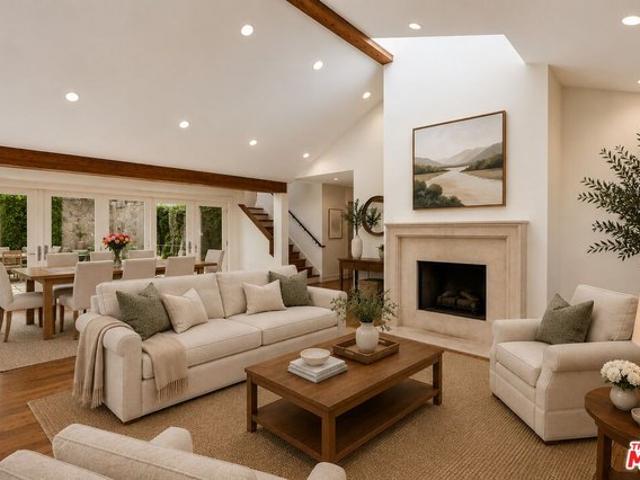 1519 Schuyler Rd, Los Angeles, CA 90210