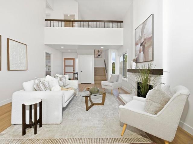 1519 Valleda Lane