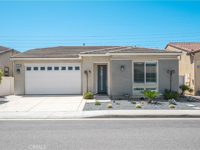 1519 Village Green