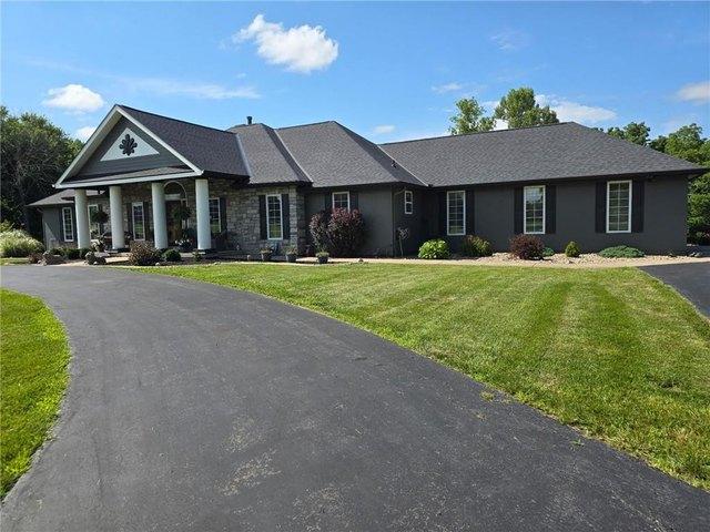 15100 E 215th St, Peculiar, MO 64078