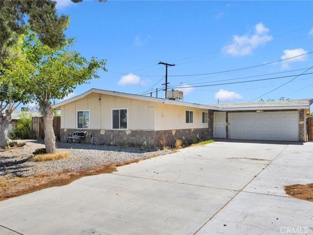 15105 Condor Rd, Victorville, CA 92394