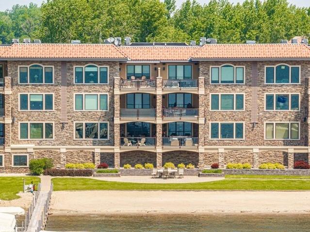 15109 th Ave Unit 2, Spirit Lake, IA 51360