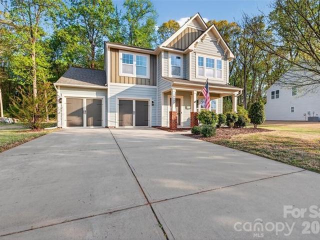 15109 Ockeechobee Ct, Charlotte, NC 28227