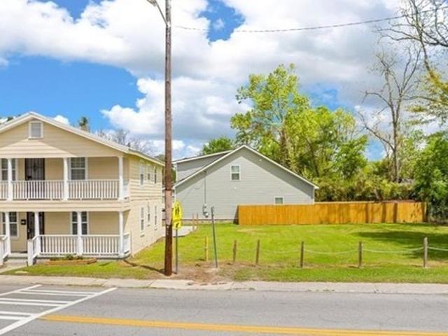 1510 Augusta Ave, Savannah, GA 31415