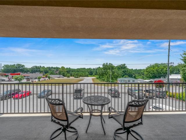 1510 Blue Ridge Boulevard 202