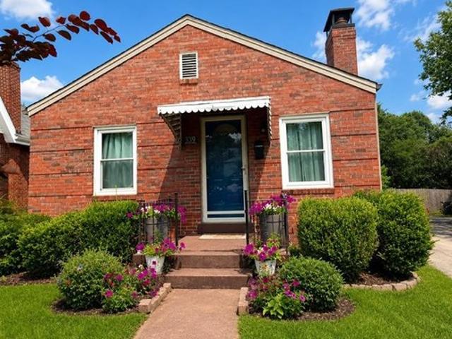 1510 Collins Ave, Richmond Heights, MO 63117