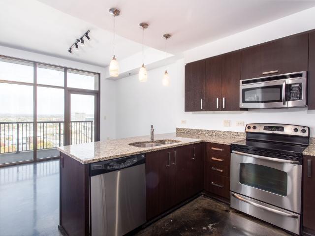1510 Demonbreun St # 1207