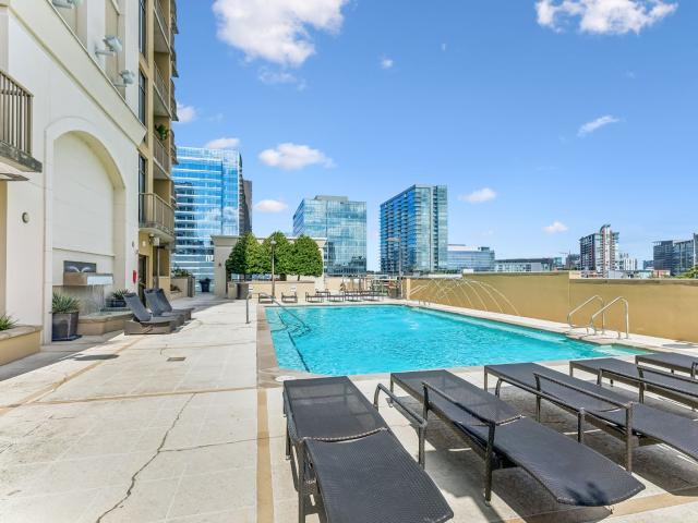 1510 Demonbreun St # 702