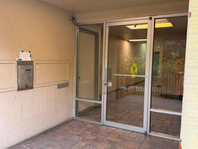 1510 E St 22