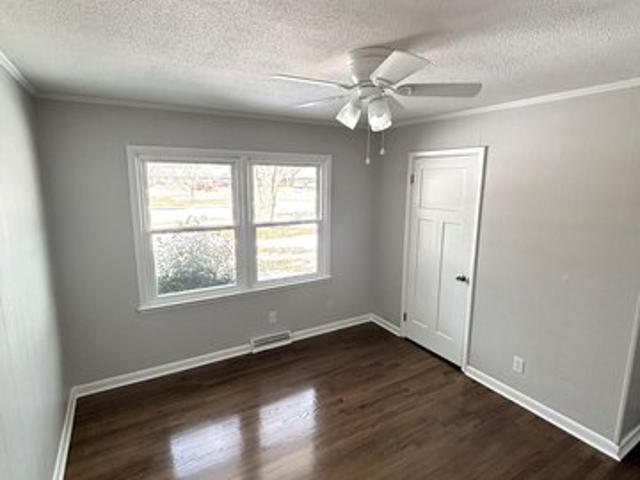 1510 Fairview St, Dunn, NC 28334