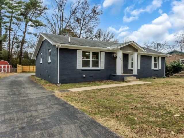 1510 Foxdale Dr, Murfreesboro, TN 37130 | MLS #3059 | Compass