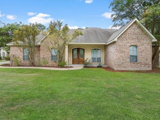 1510 Labarre St, Mandeville, LA 70448