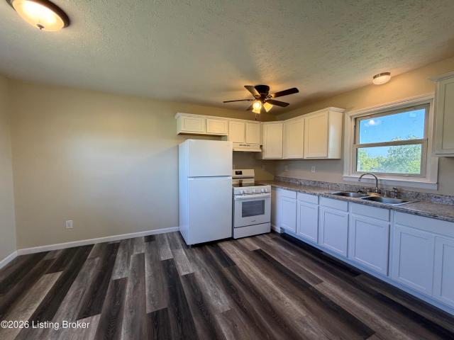 1510 Rhodelia Rd