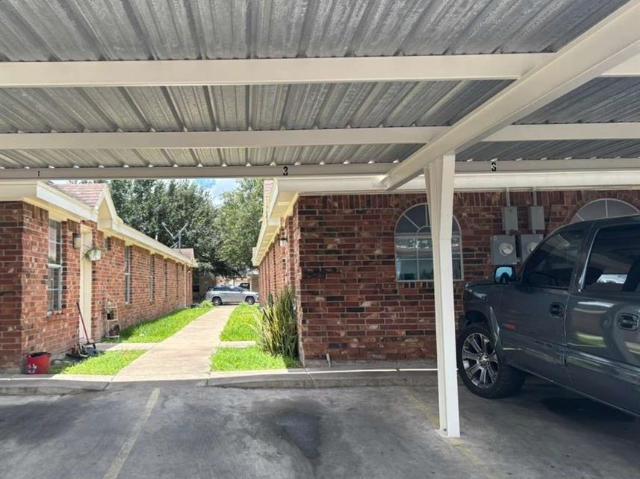 1510 Tampa Street 3
