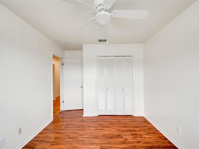1510 W North Loop Blvd # 433