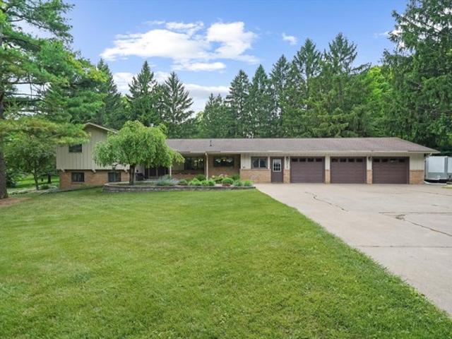1510 York Ter, Saline, MI 48176