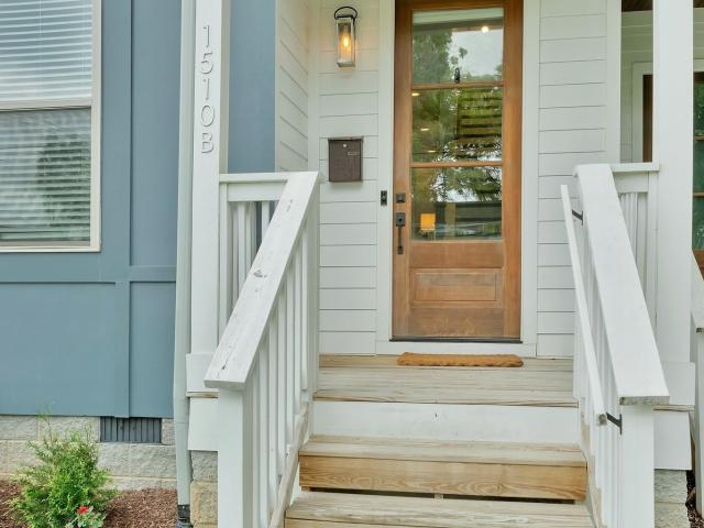 1510B 10th Ave N