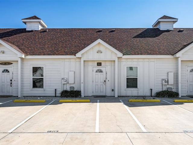 15113 Kokomo Dr, Corpus Christi, TX 78418