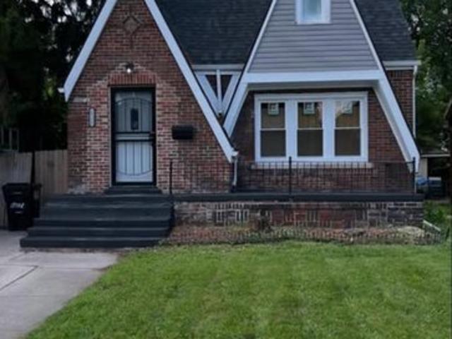15111 Freeland St, Detroit, MI 48227
