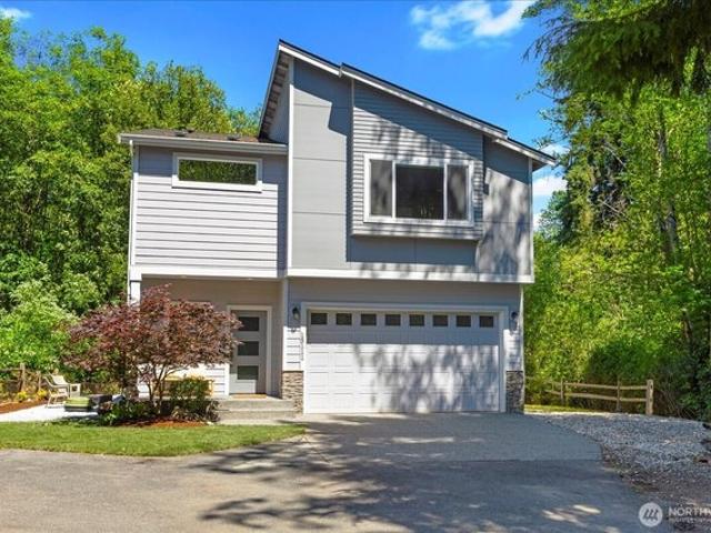 15111 Manor Way, Lynnwood, WA 98087