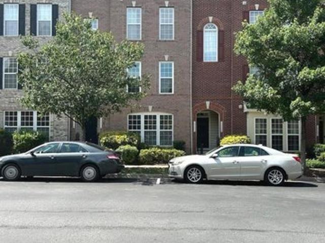 15112 Kentshire Dr Unit 447, Woodbridge, VA 22191