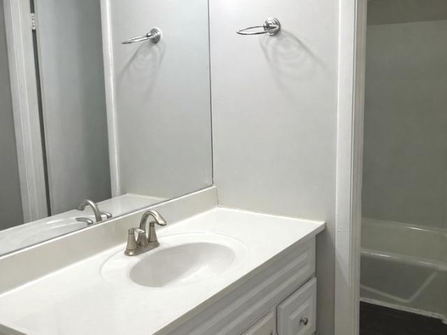 15112 Ridgeway Ave, Midlothian, IL 60445 | MLS #12560