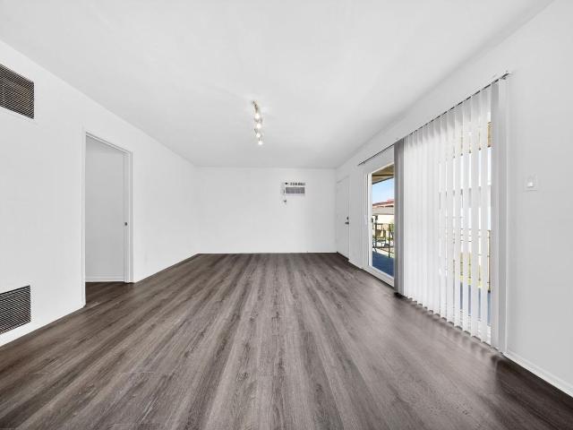15114 Dickens St. 2 Bedroom Apartment for Rent at 15114 Dickens St, Los Angeles, CA 91403 Sherman Oaks