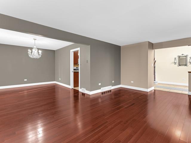 15114 Lilac Court