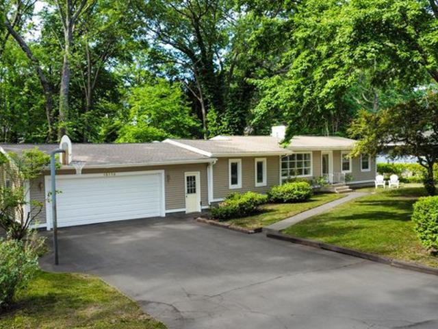 15116 Echo Ct, Spring Lake, MI 49456