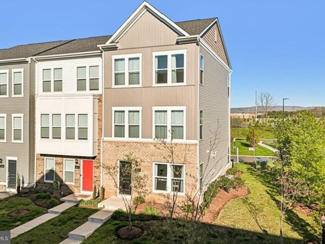 15119 Jaxton Square Ln, Haymarket, VA 20169
