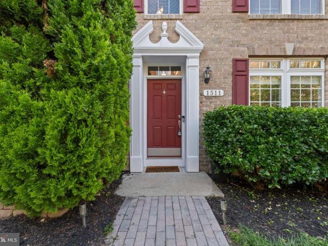 1511 Martock Lane