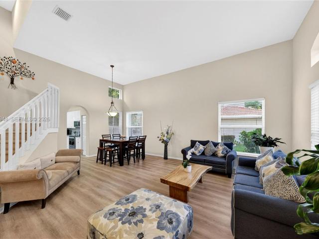 1511 NW 168th Ave, Pembroke Pines, FL 33028 | MLS #A11987