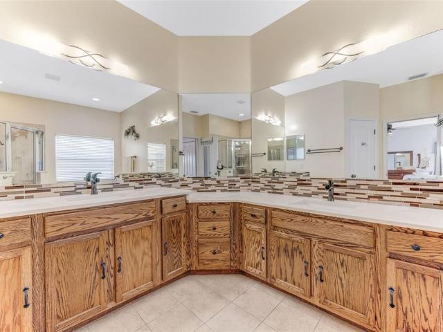 1511 Bonita Bluff Ct, Ruskin, FL 33570 | MLS #A4676