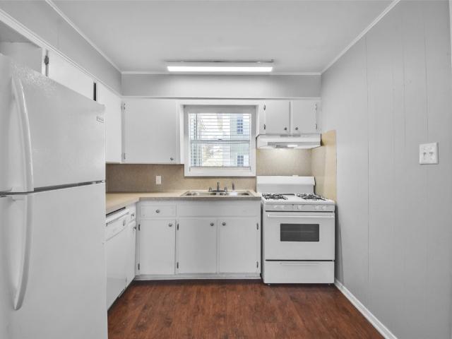 1511 Broadmoor Drive D