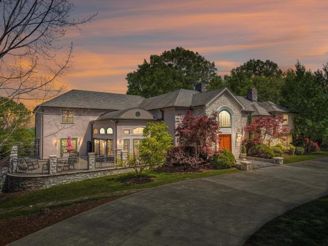 1511 Carroll Lane