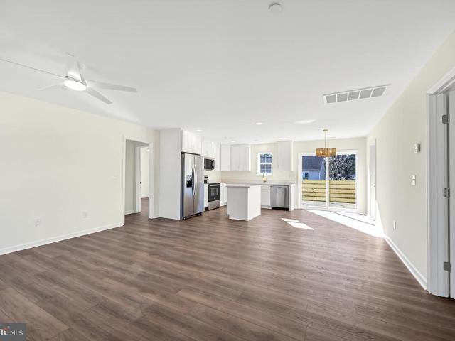 1511 Cedar Run