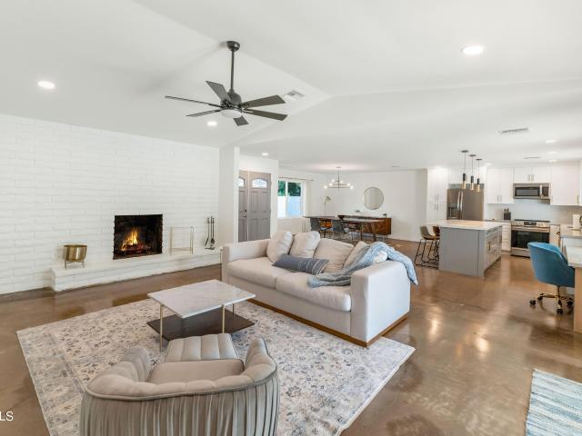 1511 E Edgewater Dr, Tempe, AZ 85283 | MLS #6464 | Compass