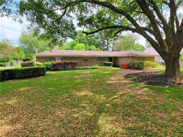 1511 E Lakeshore Dr, Natchitoches, LA 71457