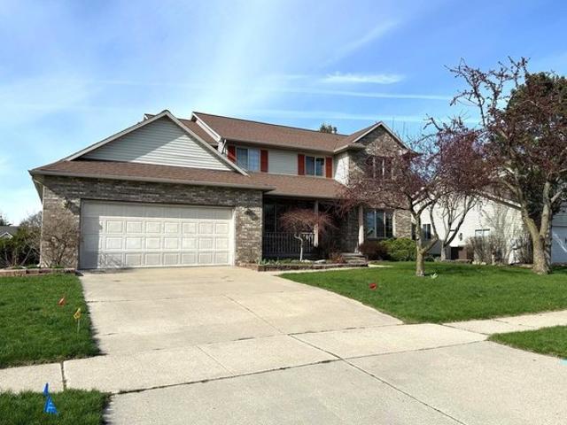 1511 Eastpointe Dr, Mount Pleasant, MI 48858