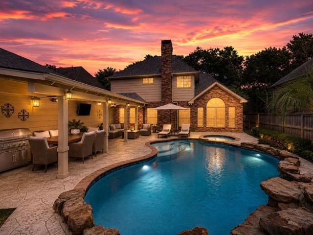 1511 Goodnight Ct, Sugar Land, TX 77479