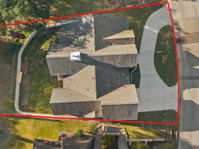 1511 Greenbriar Drive