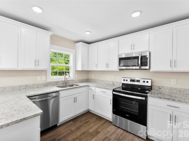 1511 Holly Leaf Ave, Gastonia, NC 28052 | MLS #4370 | Compass
